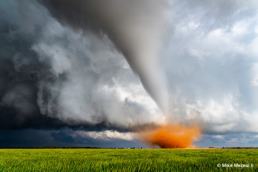 Storm Photography: Eye Of The Storm - Outdoor Photographer
